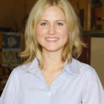 40 Inch TV Dimensions Guide: Width, Height, and Depth